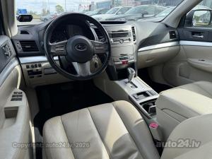 Pelēks Subaru Legacy 2012 Tallina, ar dzinēja tilpumu 2.50 L un nobraukumu 180 tūkst. km par 7490 €, foto 7 vietnē AUTOMOTO.COM.LV
