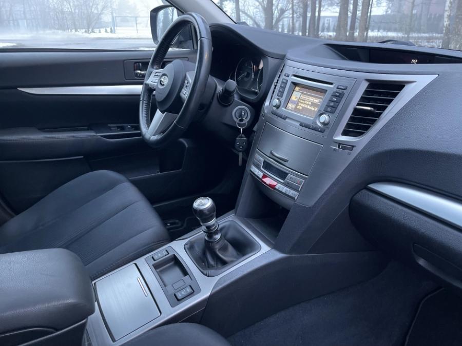 Grey Subaru Legacy 2012 in Riga, with an engine capacity of 2.00 L and mileage of 223 thousand km for 4850 €, photo 3 on AUTOMOTO.COM.LV