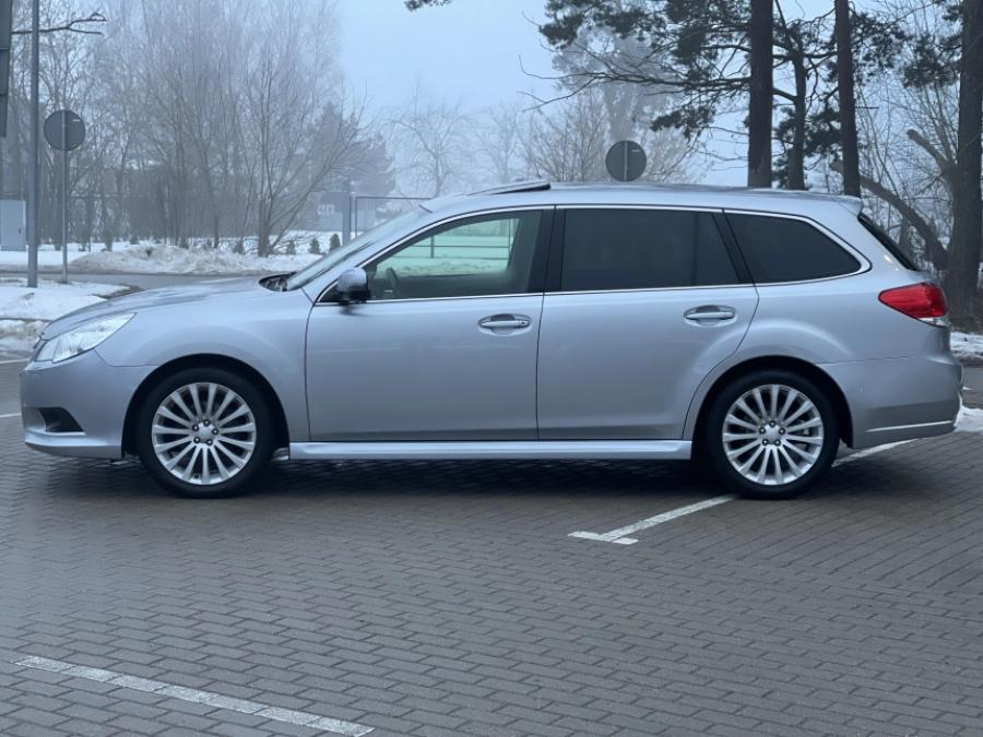 Grey Subaru Legacy 2012 in Riga, with an engine capacity of 2.00 L and mileage of 223 thousand km for 4850 €, photo 14 on AUTOMOTO.COM.LV