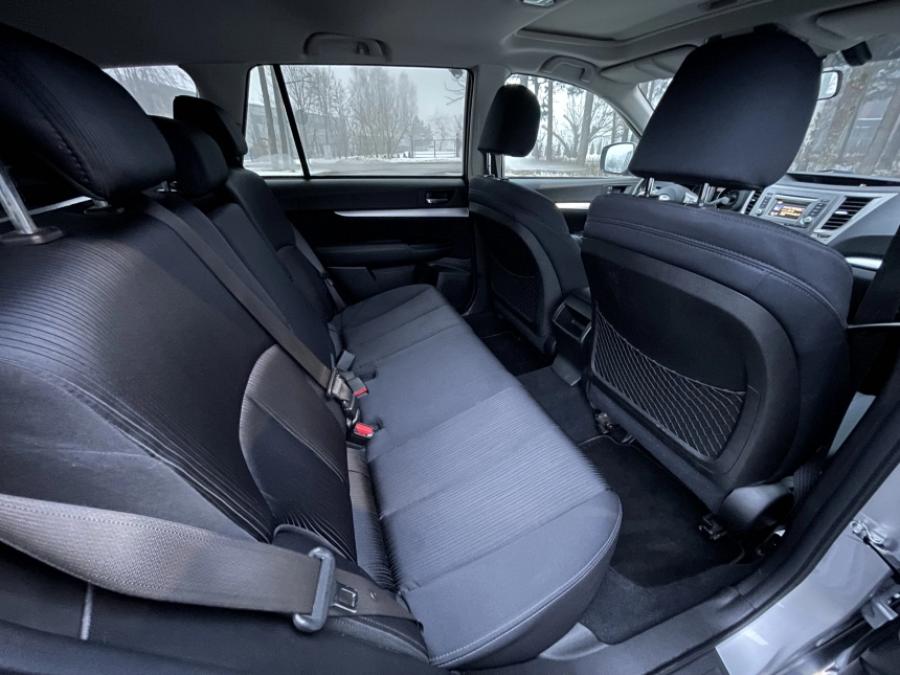 Grey Subaru Legacy 2012 in Riga, with an engine capacity of 2.00 L and mileage of 223 thousand km for 4850 €, photo 33 on AUTOMOTO.COM.LV