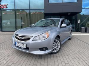 Pelēks Subaru Legacy 2013 Kauņa, ar dzinēja tilpumu 2.50 L un nobraukumu 300 tūkst. km par 3999 €, foto  vietnē AUTOMOTO.COM.LV