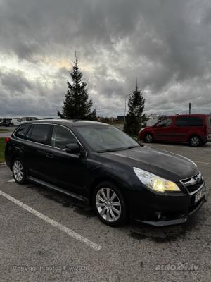 Grey Subaru Legacy 2013 in Tallinn, with an engine capacity of 2.50 L and mileage of 250 thousand km for 5800 €, photo 4 on AUTOMOTO.COM.LV