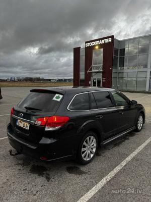 Grey Subaru Legacy 2013 in Tallinn, with an engine capacity of 2.50 L and mileage of 250 thousand km for 5800 €, photo 5 on AUTOMOTO.COM.LV