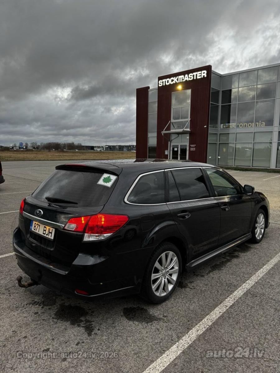 Grey Subaru Legacy 2013 in Tallinn, with an engine capacity of 2.50 L and mileage of 250 thousand km for 5800 €, photo 5 on AUTOMOTO.COM.LV