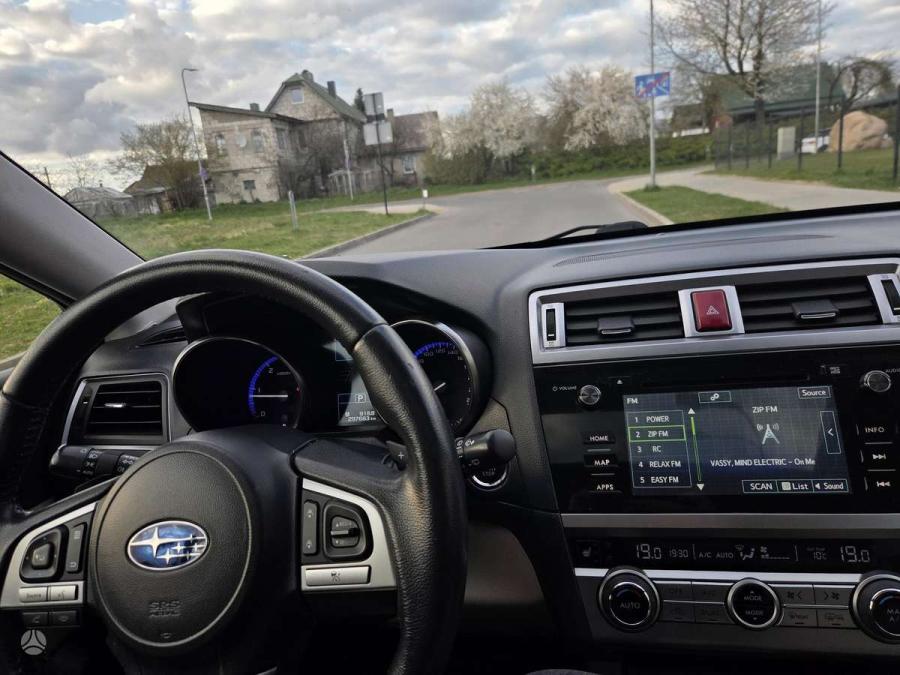 Grey Subaru Legacy 2015 in Vilnius, with an engine capacity of 2.00 L and mileage of 298 thousand km for 6300 €, photo 12 on AUTOMOTO.COM.LV