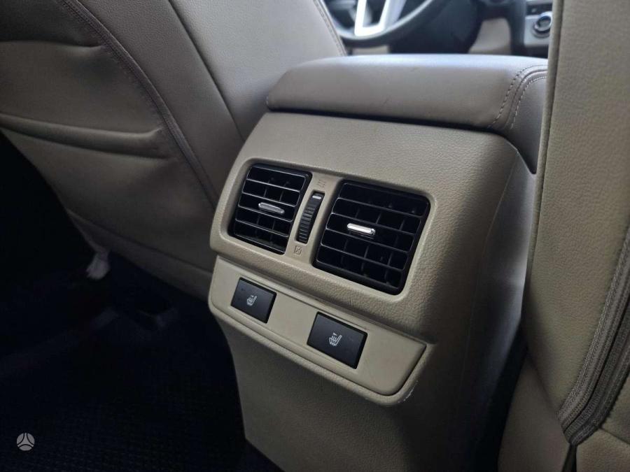 Grey Subaru Legacy 2015 in Vilnius, with an engine capacity of 2.00 L and mileage of 298 thousand km for 6300 €, photo 18 on AUTOMOTO.COM.LV