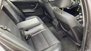 Pelēks Subaru Legacy 2015 Marijampole, ar dzinēja tilpumu 2.00 L un nobraukumu 253 tūkst. km par 8790 €, foto 16 vietnē AUTOMOTO.COM.LV