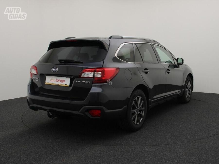 Grey Subaru Legacy 2016 in Vilnius, with an engine capacity of 2.50 L and mileage of 215 thousand km for 12999 €, photo 8 on AUTOMOTO.COM.LV