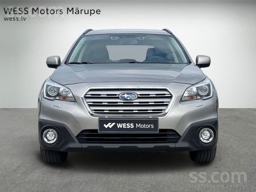 Grey Subaru Legacy 2017 in Riga, with an engine capacity of 2.50 L and mileage of 233 thousand km for 10990 €, photo 6 on AUTOMOTO.COM.LV
