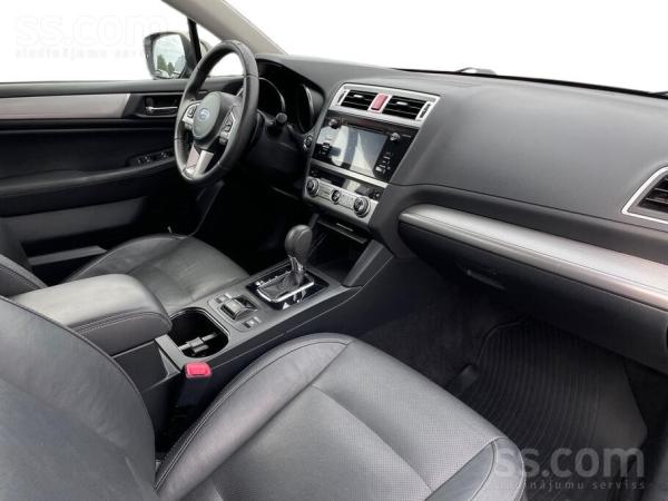 Grey Subaru Legacy 2017 in Riga, with an engine capacity of 2.50 L and mileage of 233 thousand km for 10990 €, photo 6 on AUTOMOTO.COM.LV