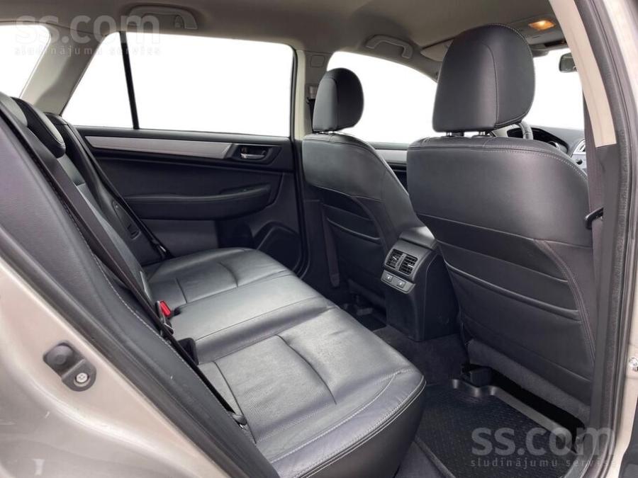 Grey Subaru Legacy 2017 in Riga, with an engine capacity of 2.50 L and mileage of 233 thousand km for 10990 €, photo 8 on AUTOMOTO.COM.LV
