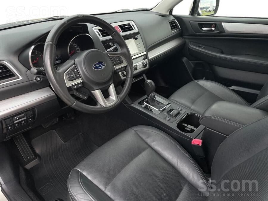 Grey Subaru Legacy 2017 in Riga, with an engine capacity of 2.50 L and mileage of 233 thousand km for 10990 €, photo 12 on AUTOMOTO.COM.LV