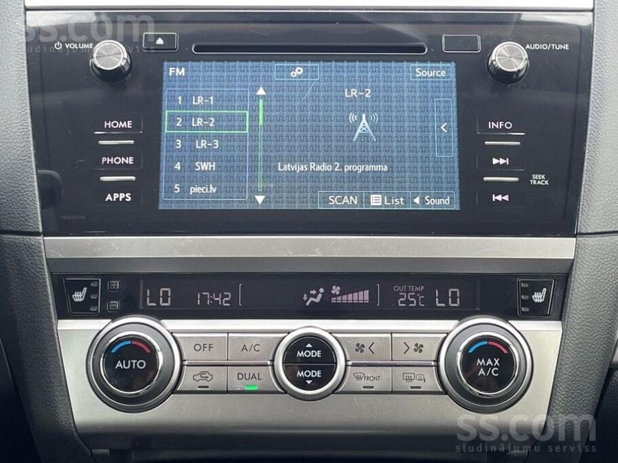 Grey Subaru Legacy 2017 in Riga, with an engine capacity of 2.50 L and mileage of 233 thousand km for 10990 €, photo 15 on AUTOMOTO.COM.LV