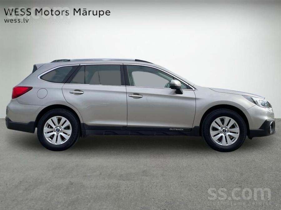 Grey Subaru Legacy 2017 in Riga, with an engine capacity of 2.50 L and mileage of 233 thousand km for 10990 €, photo 17 on AUTOMOTO.COM.LV