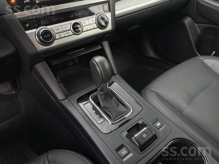 Grey Subaru Legacy 2017 in Riga, with an engine capacity of 2.50 L and mileage of 233 thousand km for 10990 €, photo 21 on AUTOMOTO.COM.LV