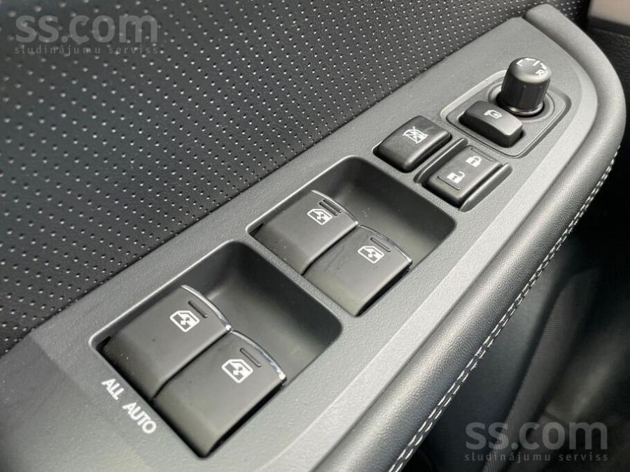 Grey Subaru Legacy 2017 in Riga, with an engine capacity of 2.50 L and mileage of 233 thousand km for 10990 €, photo 26 on AUTOMOTO.COM.LV