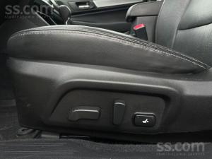 Grey Subaru Legacy 2017 in Riga, with an engine capacity of 2.50 L and mileage of 233 thousand km for 10990 €, photo 31 on AUTOMOTO.COM.LV