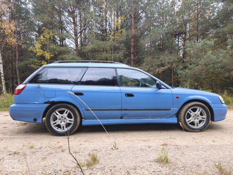 Subaru Legacy 2001 in Alytus, with an engine capacity of 2.50 L and mileage of 424 thousand km for 950 €, photo 9 on AUTOMOTO.COM.LV