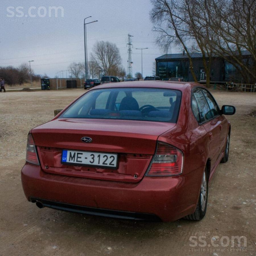 Sarkans Subaru Legacy 2005 Liepāja, ar dzinēja tilpumu 2.00 L un nobraukumu 272 tūkst. km par 1300 €, foto 5 vietnē AUTOMOTO.COM.LV