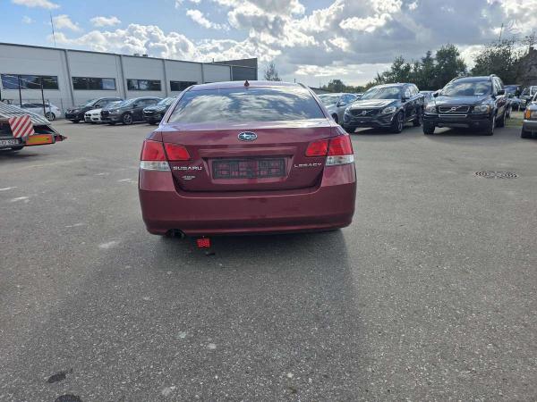 Red Subaru Legacy 2014 in Ukmerge, with an engine capacity of 2.50 L and mileage of 170 thousand km for 4150 €, photo 5 on AUTOMOTO.COM.LV