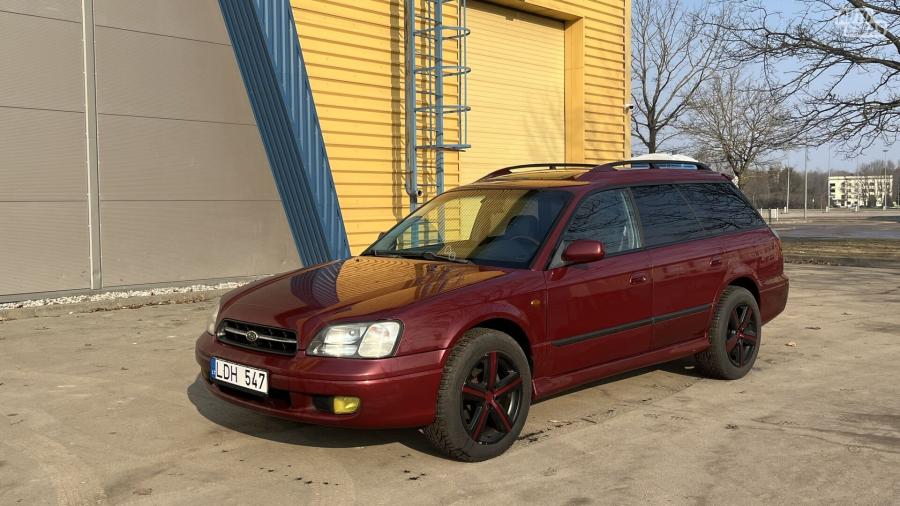 Sarkans Subaru Legacy 1999 Kauņa, ar dzinēja tilpumu 2.50 L un nobraukumu 270 tūkst. km par 3199 €, foto 1 vietnē AUTOMOTO.COM.LV