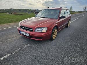 Red Subaru Legacy 2000 in Preili, with an engine capacity of 2.00 L and mileage of 277 thousand km for 2900 €, photo 4 on AUTOMOTO.COM.LV
