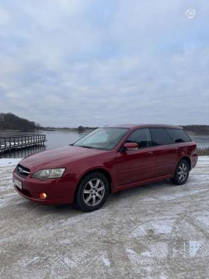 Sarkans Subaru Legacy 2005 Raseiniai, ar dzinēja tilpumu 2.46 L un nobraukumu 320 tūkst. km par 1250 €, foto  vietnē AUTOMOTO.COM.LV