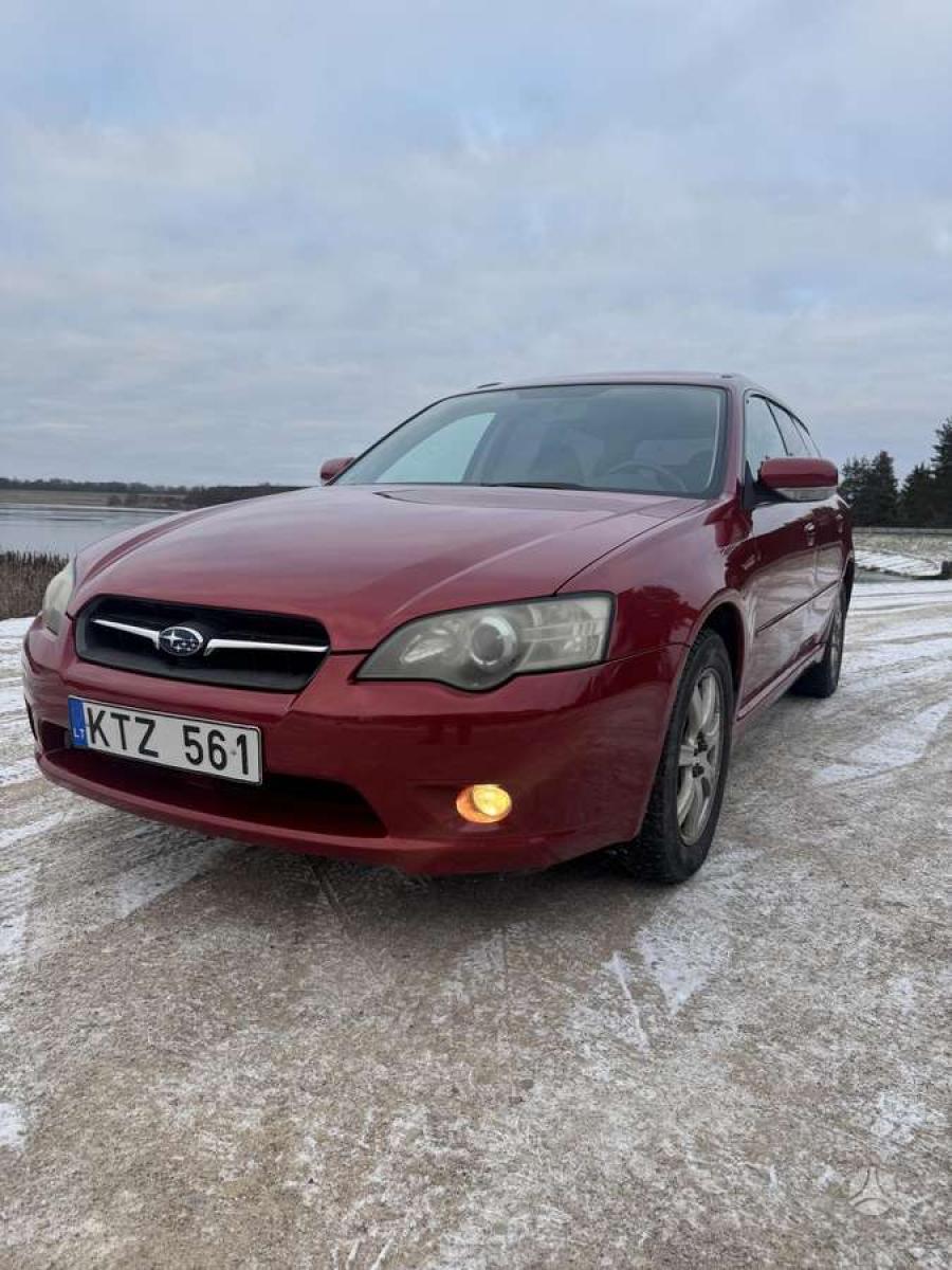 Red Subaru Legacy 2005 in Raseiniai, with an engine capacity of 2.46 L and mileage of 320 thousand km for 1250 €, photo 2 on AUTOMOTO.COM.LV