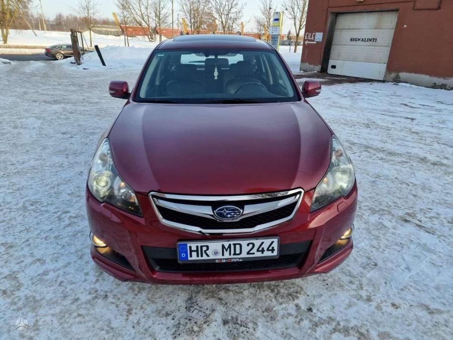 Red Subaru Legacy 2011 in Panevezys, with an engine capacity of 2.50 L and mileage of 185 thousand km for 5299 €, photo 1 on AUTOMOTO.COM.LV
