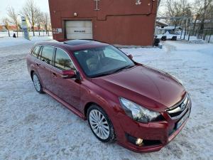 Red Subaru Legacy 2011 in Panevezys, with an engine capacity of 2.50 L and mileage of 185 thousand km for 5299 €, photo 10 on AUTOMOTO.COM.LV