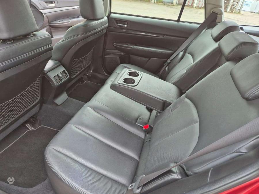 Sarkans Subaru Legacy 2011 Panevēža, ar dzinēja tilpumu 2.50 L un nobraukumu 185 tūkst. km par 4999 €, foto 16 vietnē AUTOMOTO.COM.LV
