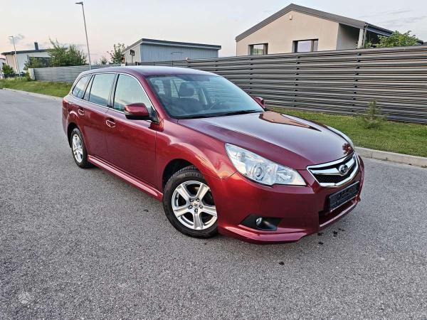 Red Subaru Legacy 2012 in Vilnius, with an engine capacity of 2.00 L and mileage of 173 thousand km for 4850 €, photo 1 on AUTOMOTO.COM.LV