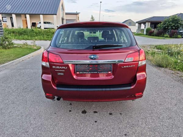Red Subaru Legacy 2012 in Vilnius, with an engine capacity of 2.00 L and mileage of 173 thousand km for 4850 €, photo 6 on AUTOMOTO.COM.LV