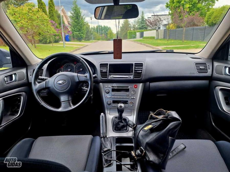 Subaru Legacy 2005 in Vilnius, with an engine capacity of 2.50 L and mileage of 245 thousand km for 780 €, photo 13 on AUTOMOTO.COM.LV