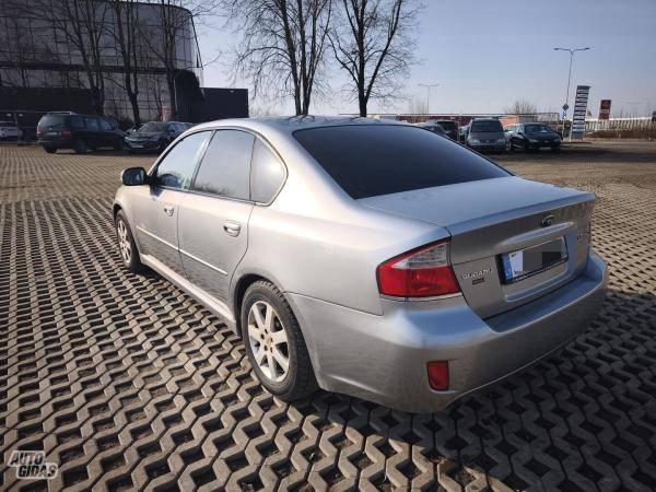 Subaru Legacy 2007 in Vilnius, with an engine capacity of 2.00 L and mileage of 195 thousand km for 850 €, photo 7 on AUTOMOTO.COM.LV
