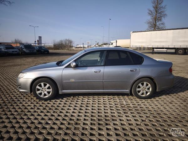 Subaru Legacy 2007 in Vilnius, with an engine capacity of 2.00 L and mileage of 195 thousand km for 850 €, photo 8 on AUTOMOTO.COM.LV