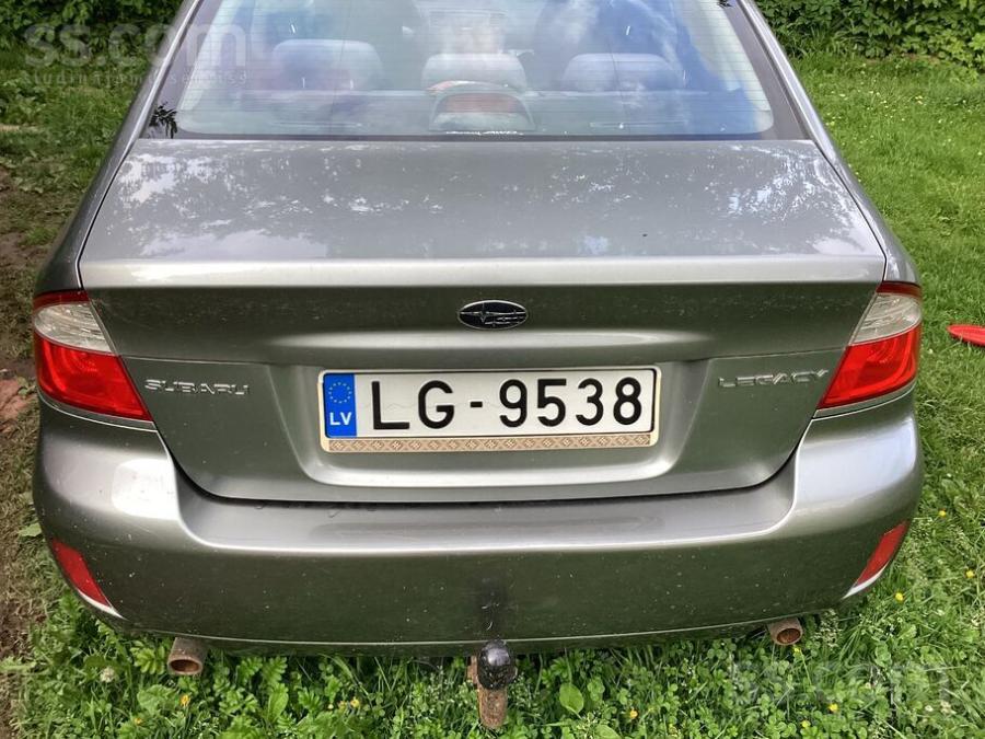 Subaru Legacy 2007 in Ogre, with an engine capacity of 2.00 L and mileage of 389 thousand km for 800 €, photo 1 on AUTOMOTO.COM.LV