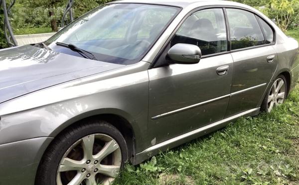 Subaru Legacy 2007 in Ogre, with an engine capacity of 2.00 L and mileage of 389 thousand km for 800 €, photo 2 on AUTOMOTO.COM.LV