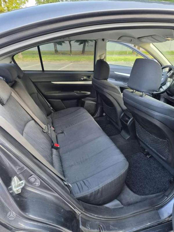 Subaru Legacy 2010 Kauņa, ar dzinēja tilpumu 1.99 L un nobraukumu 308 tūkst. km par 4000 €, foto 5 vietnē AUTOMOTO.COM.LV