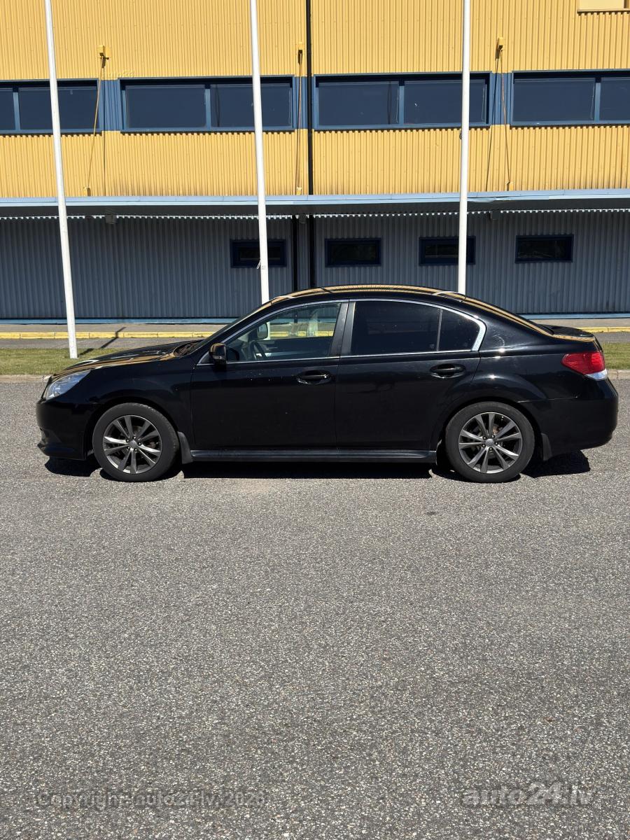 Subaru Legacy 2011 in Tallinn, with an engine capacity of 2.50 L and mileage of 0 thousand km for 5000 €, photo 3 on AUTOMOTO.COM.LV