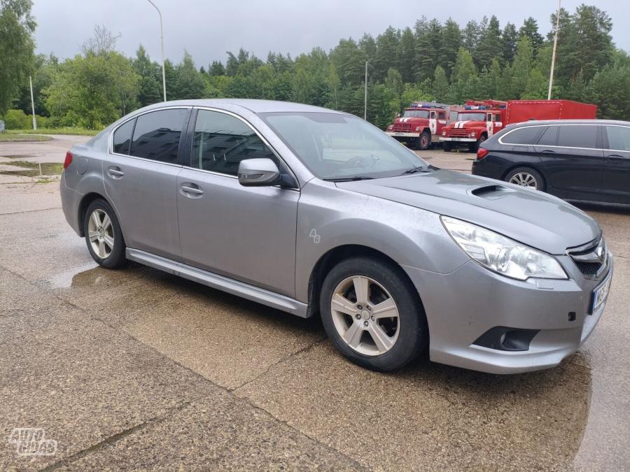 Subaru Legacy 2011 Visaginas, ar dzinēja tilpumu 2.00 L un nobraukumu 267 tūkst. km par 5300 €, foto 3 vietnē AUTOMOTO.COM.LV