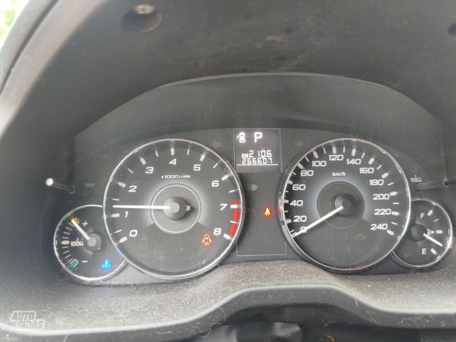 Subaru Legacy 2011 Visaginas, ar dzinēja tilpumu 2.00 L un nobraukumu 267 tūkst. km par 5300 €, foto 9 vietnē AUTOMOTO.COM.LV
