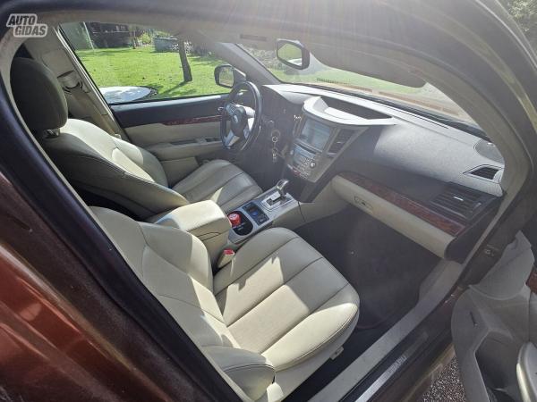Subaru Legacy 2011 Marijampole, ar dzinēja tilpumu 2.50 L un nobraukumu 195 tūkst. km par 2900 €, foto 9 vietnē AUTOMOTO.COM.LV