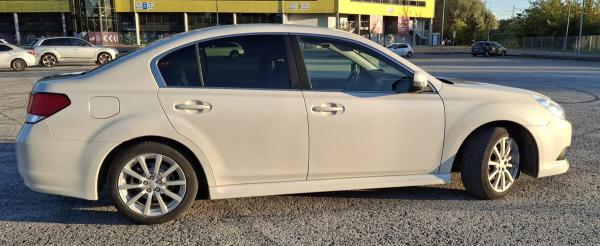 Subaru Legacy 2012 Tallina, ar dzinēja tilpumu 0.00 L un nobraukumu 330 tūkst. km par 4500 €, foto 11 vietnē AUTOMOTO.COM.LV
