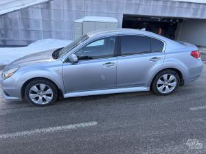Subaru Legacy 2014 in Vilnius, with an engine capacity of 2.50 L and mileage of 157 thousand km for 4900 €, photo 6 on AUTOMOTO.COM.LV