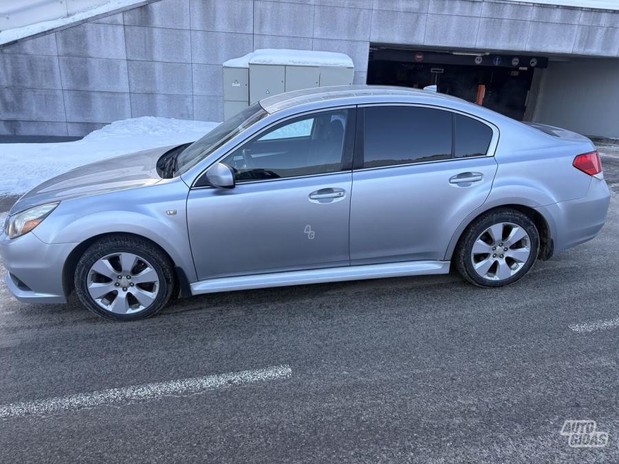 Subaru Legacy 2014 in Vilnius, with an engine capacity of 2.50 L and mileage of 157 thousand km for 4900 €, photo 6 on AUTOMOTO.COM.LV