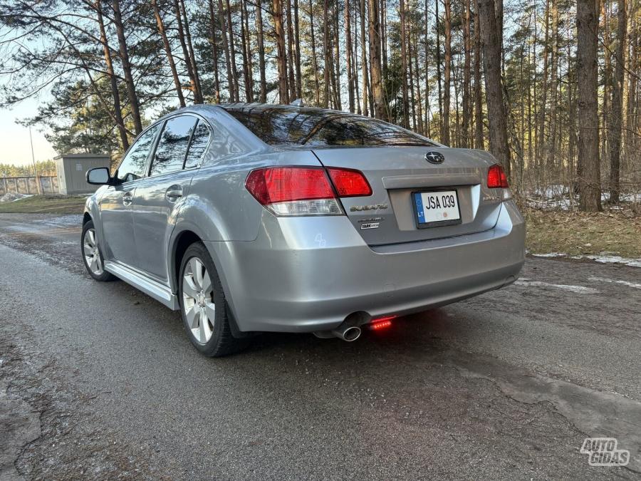 Subaru Legacy 2014 in Vilnius, with an engine capacity of 2.50 L and mileage of 157 thousand km for 4900 €, photo 2 on AUTOMOTO.COM.LV