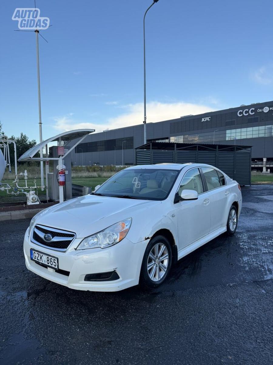 Subaru Legacy 2014 in Vilnius, with an engine capacity of 2.50 L and mileage of 193 thousand km for 2150 €, photo 4 on AUTOMOTO.COM.LV