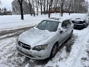 Subaru Legacy 2004 in Vilnius, with an engine capacity of 2.50 L and mileage of 311 thousand km for 750 €, photo 2 on AUTOMOTO.COM.LV