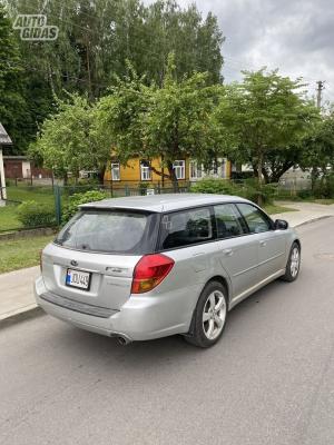 Subaru Legacy 2004 in Vilnius, with an engine capacity of 2.50 L and mileage of 361 thousand km for 1200 €, photo 6 on AUTOMOTO.COM.LV